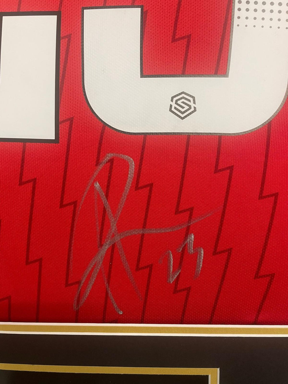 Alessia Russo Signed Shirt. – The Invincibles Store